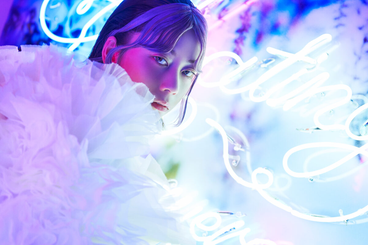 蜷川実花が撮る、SUMIRE Vol.1 – 装苑ONLINE